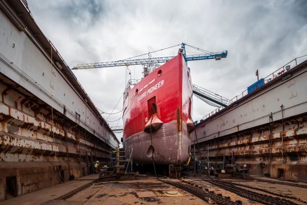 Shipyard Royal Niestern Sander awarded steel works for methanol ...